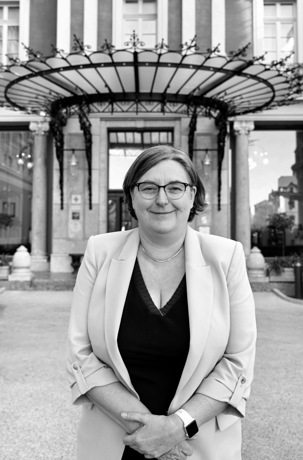 Dominique Nougaro, General housekeeper